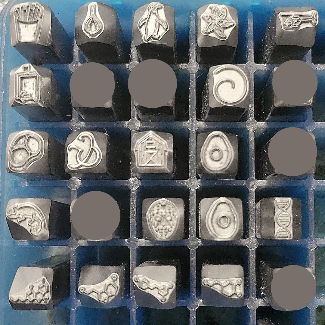 Font Fixation Destash- 7mm to 9mm – Trash Panda's Closet